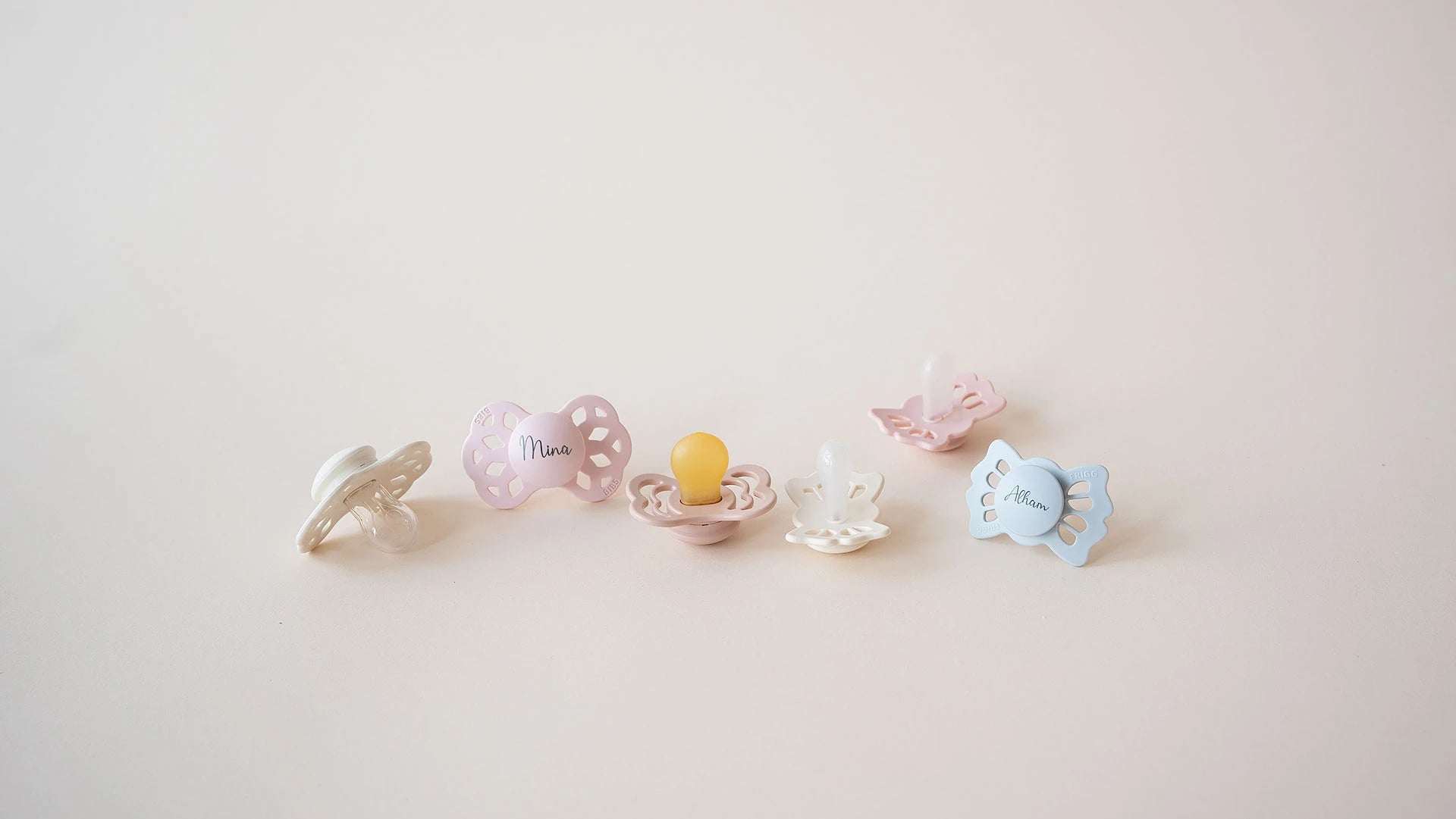 Dummies Symmetrical for Baby at the Best Price - Buy Personalised ...