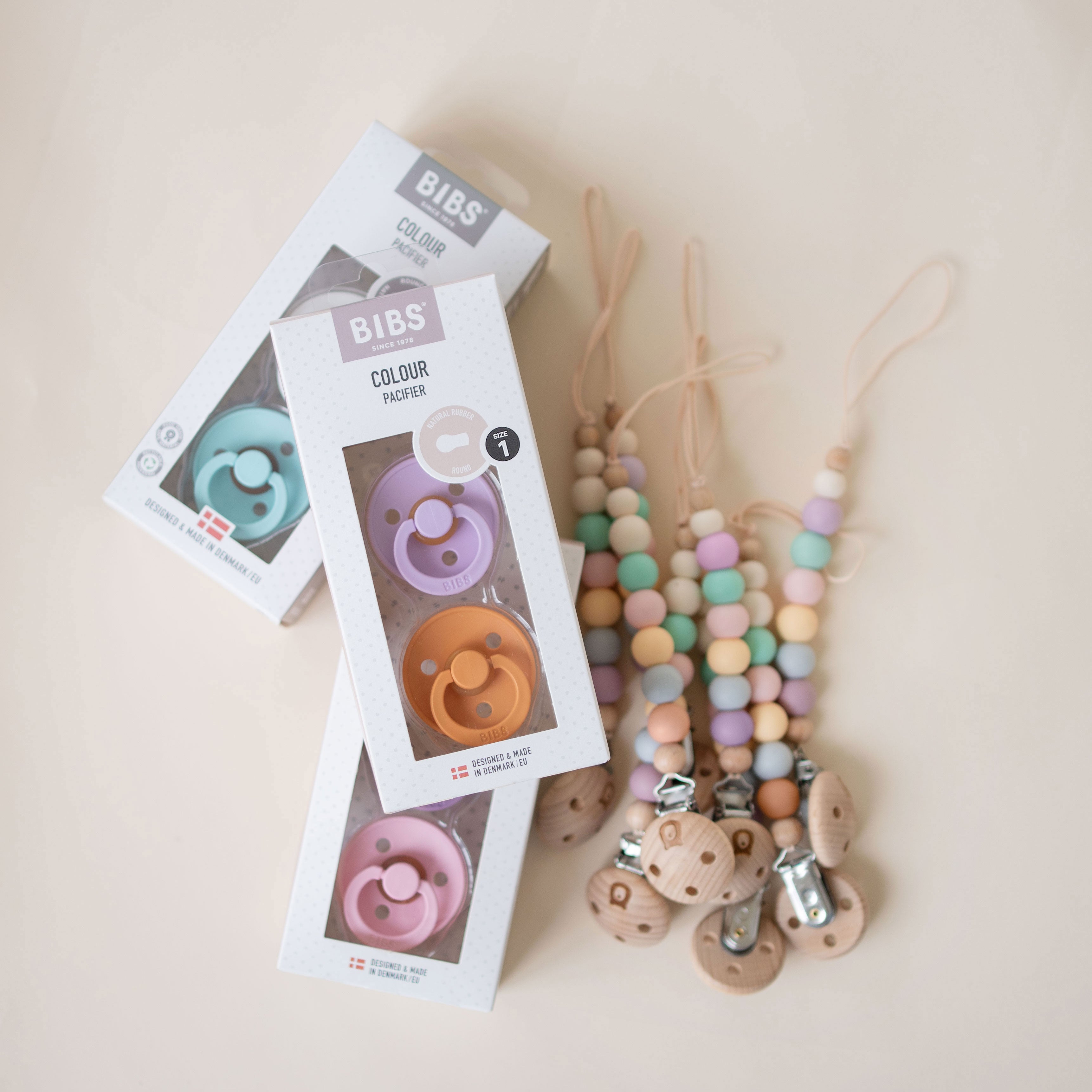 Pack of 2 BIBS Colour Latex Pacifiers & Rainbow Pacifier Clip | Size 1 ...